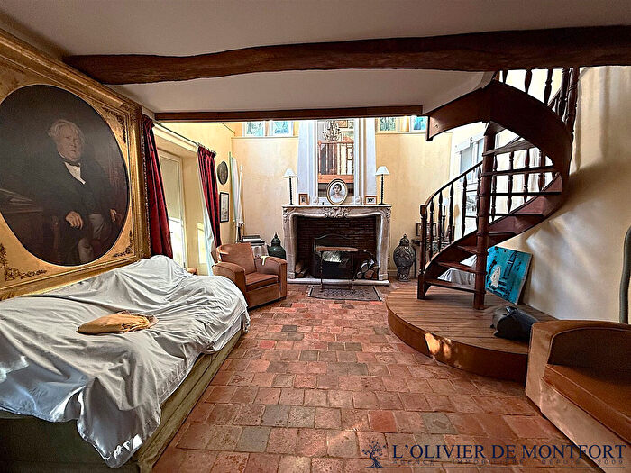 Montfort-l'Amaury : Maison 8 pièces à vendre