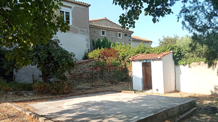 Maison 4 pièces à louer à Péret
