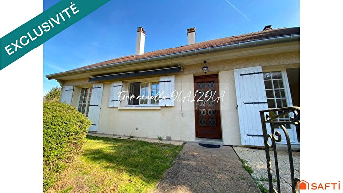 Maison 5 pièces à Saint-Arnoult-en-Yvelines, à vendre
