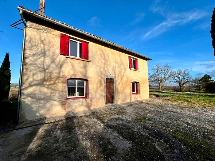 Maison à louer - Peyrens - 5 pièces - 4 chambres