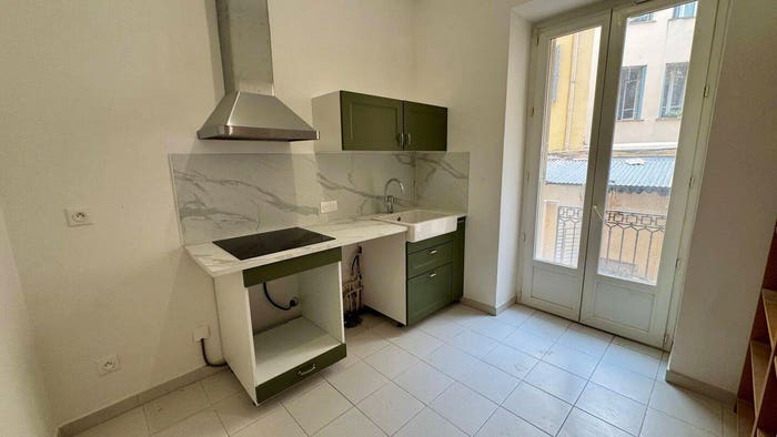 Beaulieu-sur-Mer : Appartement 3 pièces à louer