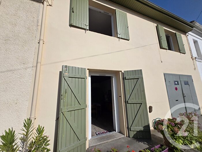 Saint-Estèphe - Maison 5 pièces à vendre