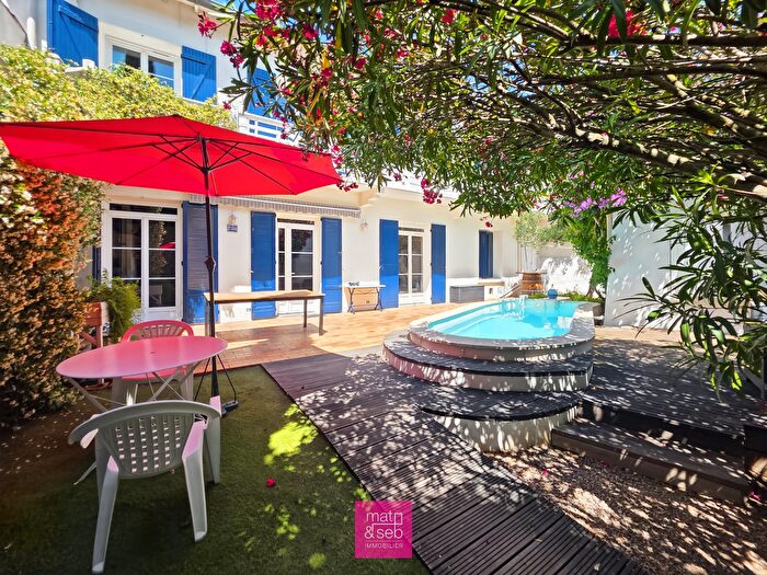 Maison 9 pièces à vendre à Nîmes, Camplanier, Cigale, Bois des Esprisses