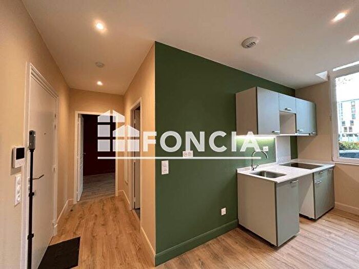 Appartement à louer - Thermal-Vieux-Vican, Vichy - 2 pièces - 1 chambre