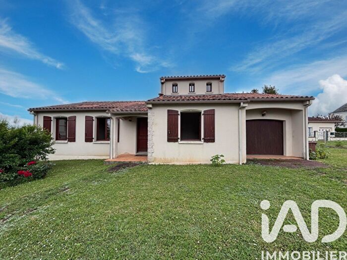 Saintes, La Gare, Sébastien de Brouard, La Fenêtre : Maison 5 pièces à vendre