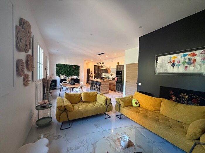 Appartement à vendre - Fontaine-de-Vaucluse - 3 pièces - 2 chambres