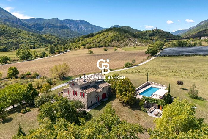 Maison à vendre - Sisteron - 6 pièces - 4 chambres