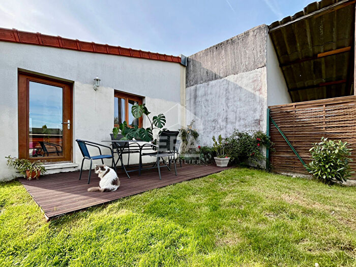 Maison à vendre - Saint-Pierre-lès-Nemours - 5 pièces - 3 chambres