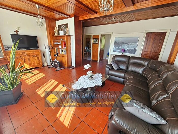 Maison 7 pièces à vendre à Saint-Just-Malmont