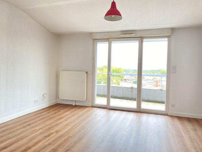 Maisons à vendre et appartements à louer - 1