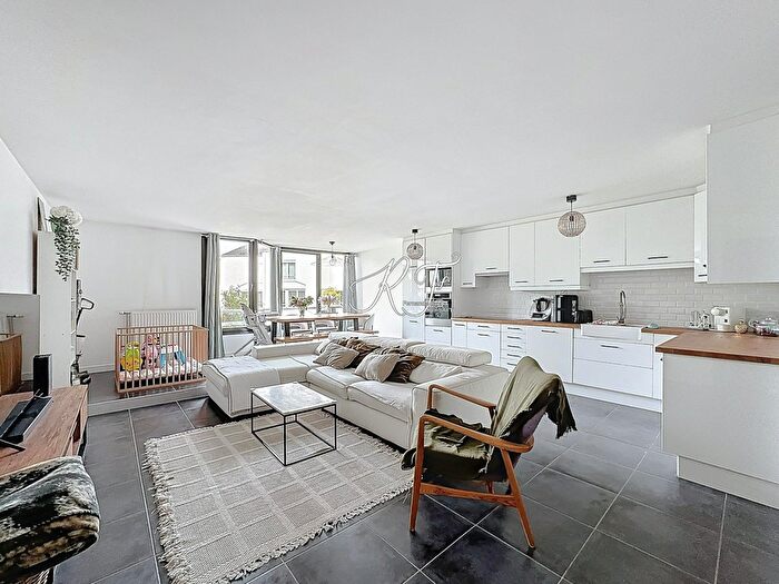 Appartement à vendre - Éragny, Challe - 5 pièces - 3 chambres