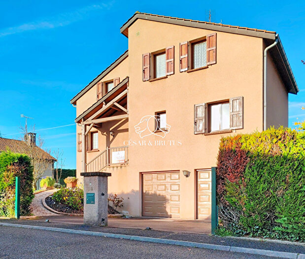 Maison 6 pièces à Mâcon, Flacé, Liberté, à vendre