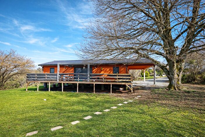 Maison à vendre - La Salvetat-sur-Agout - 3 pièces - 5 chambres