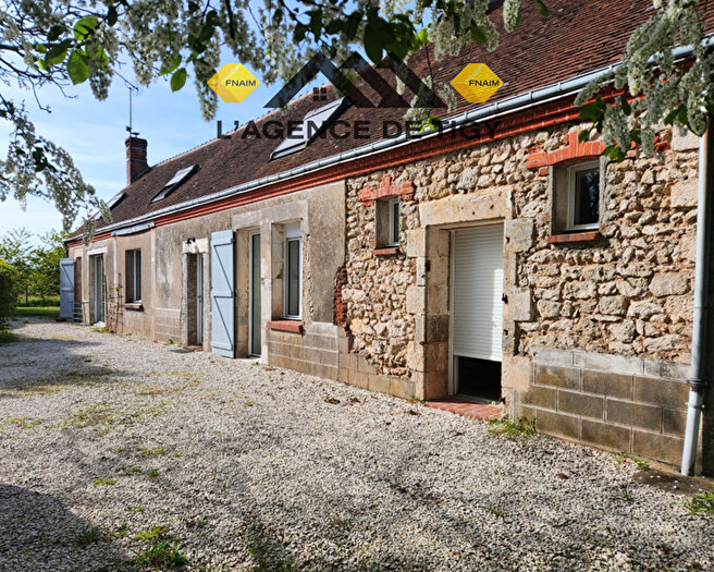 Maison à vendre - Guilly - 5 pièces - 4 chambres