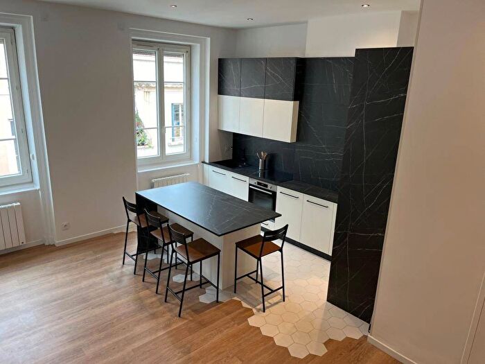 Appartement 4 pièces à louer à Brotteaux, Lyon 6ème arrondissement