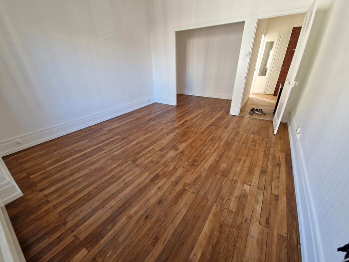 Appartement 1 pièce à louer - Villeurbanne, Ferrandière, Maisons Neuves
