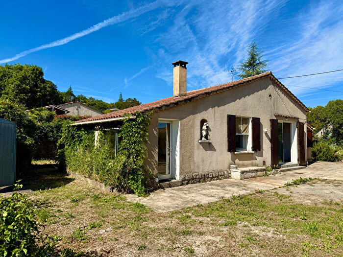 Maison 4 pièces à vendre à Céreste