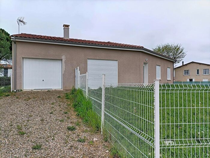 Maison 4 pièces à louer - Boé