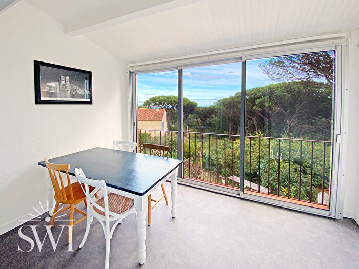 Appartement à vendre - Cogolin, Centre-ville, Subeiran, Pas de Grimaud - 2 pièces - 1 chambre