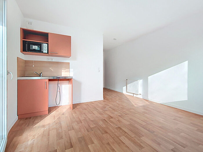 Appartement à louer - Dijon, Drapeau, Maladière - 1 pièce