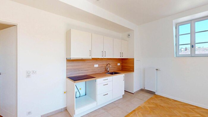 Appartement à louer - Montreuil, Versailles - 4 pièces - 3 chambres