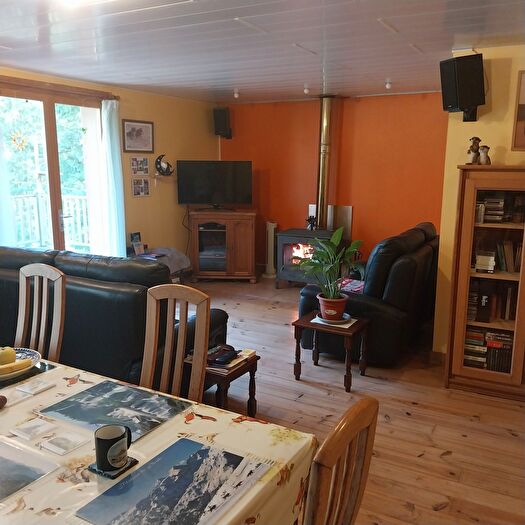 Maison 4 pièces à Belcaire, à vendre
