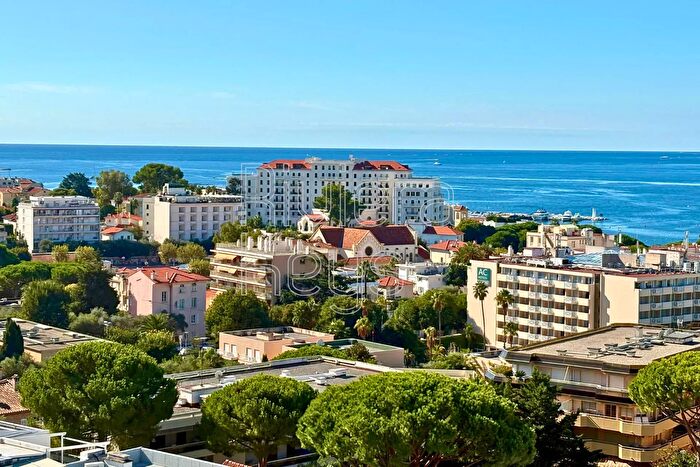 Appartement à vendre - Antibes, Juan-les-Pins, Le Cap - 4 pièces - 3 chambres
