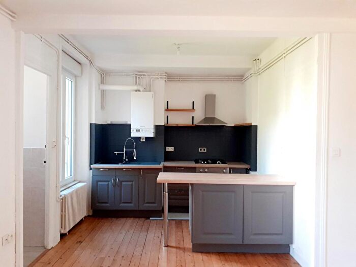 Appartement à louer - Quimper, Centre-ville - 3 pièces - 2 chambres