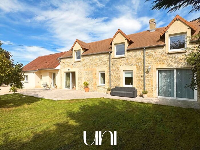 Maison à vendre - Juaye-Mondaye - 7 pièces - 5 chambres