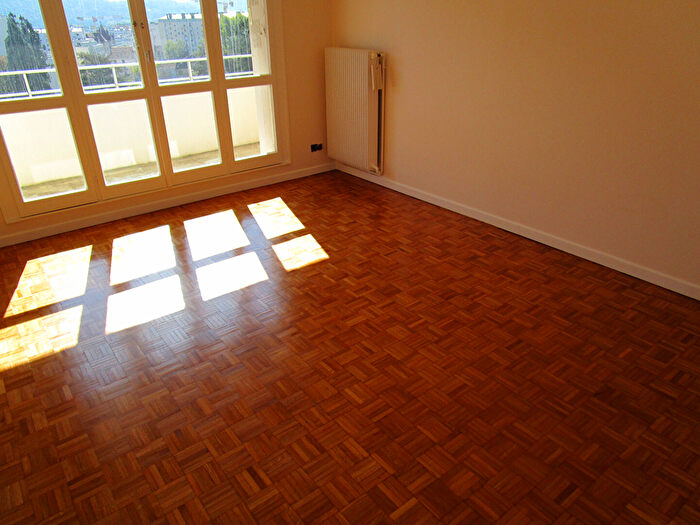 Appartement à louer - Besançon, Chaprais Cras - 2 pièces - 1 chambre