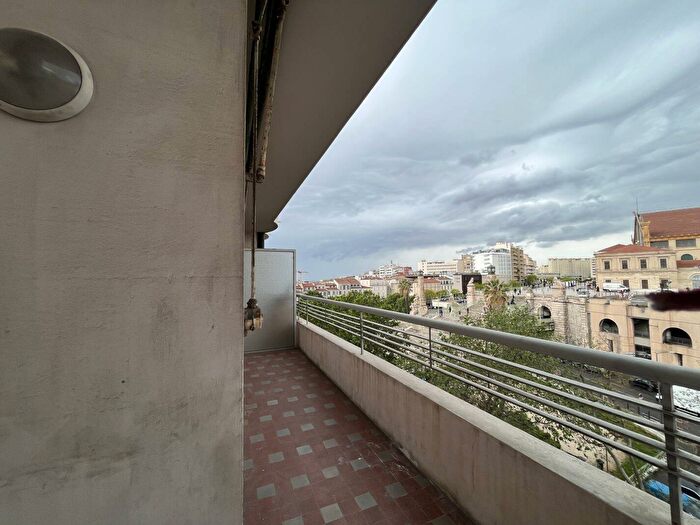 Marseille 1er arrondissement - Appartement 3 pièces à louer