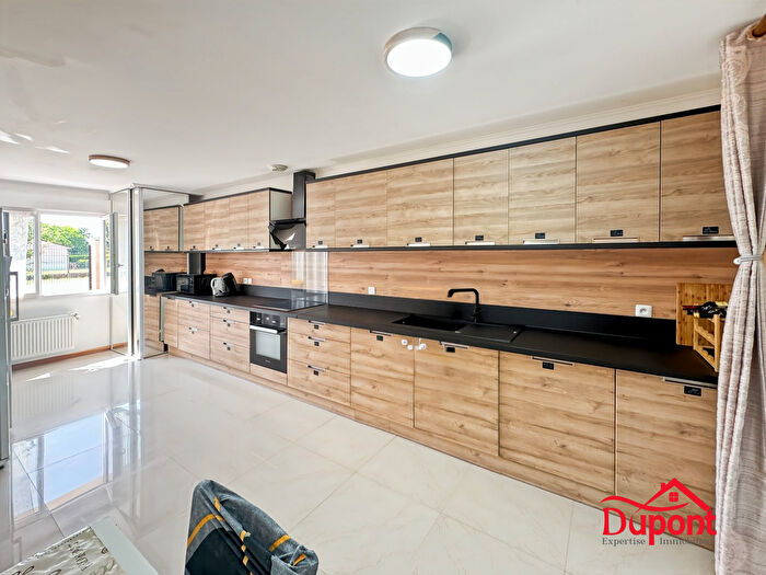 Maison à vendre - Gouaix - 10 pièces - 6 chambres