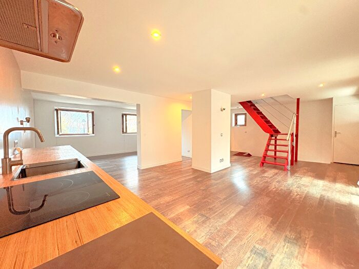 Maison à vendre - Quintal - 7 pièces - 5 chambres