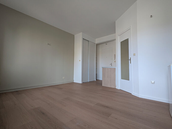 Appartement 1 pièce à louer - Clermont-Ferrand, Jaude, Fontgiève Saint-Alyre