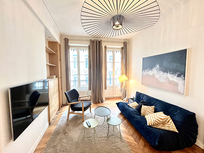 Appartement à louer - Lyon e , Cordeliers Bellecour - 3 pièces - 2 chambres