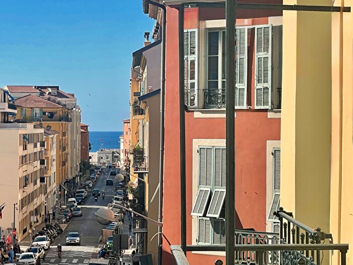 Appartement 2 pièces à Nice, Le Port, à vendre