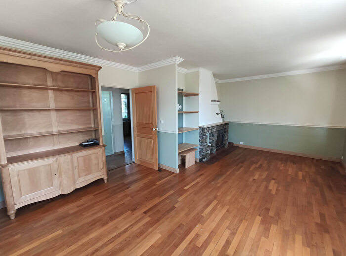 Maison à vendre - Meung-sur-Loire - 4 pièces - 3 chambres