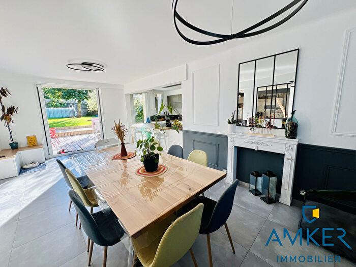 Maison à vendre - Saint-Julien-de-Concelles - 7 pièces - 5 chambres