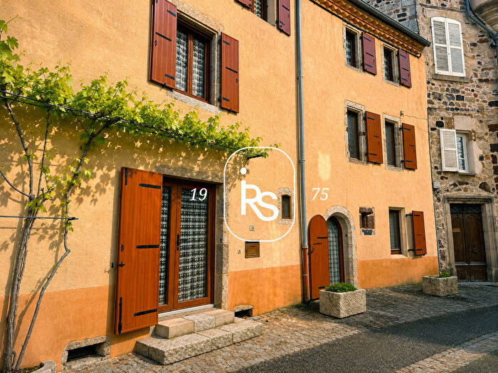 Maison 12 pièces à vendre à Thueyts