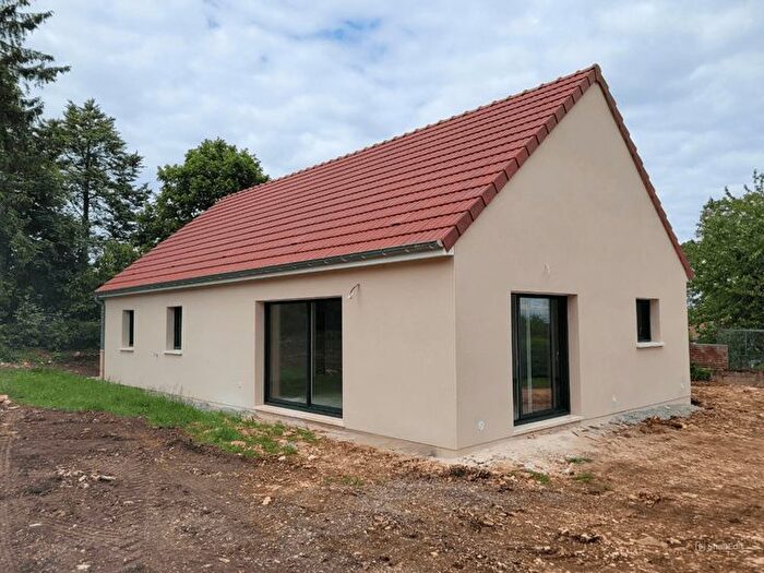 Maison 4 pièces à vendre à Hénonville