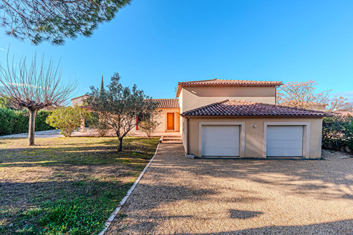 Maison à vendre - Carpentras - 6 pièces - 4 chambres