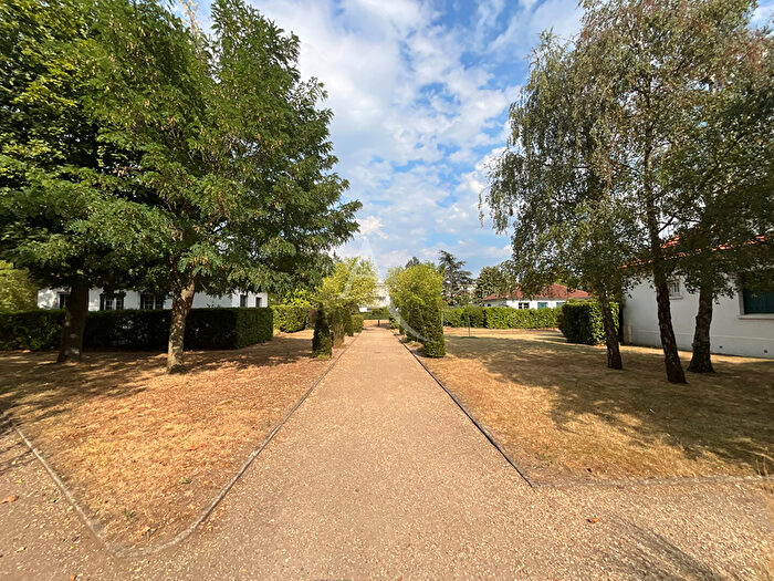 Maisons-Laffitte, Est : Appartement 4 pièces à vendre