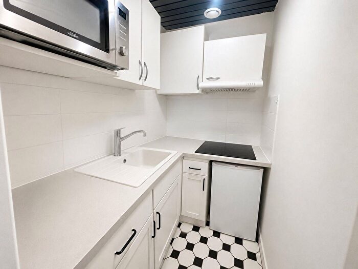 Léopold-Ville Vieille, Nancy - Appartement 2 pièces à louer