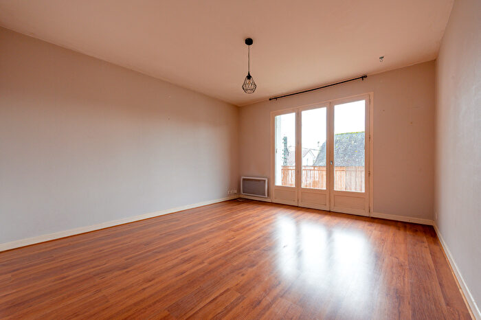 Appartement à vendre - Brive-la-Gaillarde, Centre-ville, Pont Cardinal, Champanatier - 2 pièces - 1 chambre