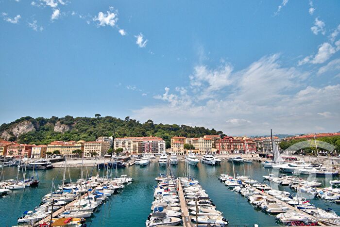 Appartement à vendre - Nice, Le Port - 3 pièces - 1 chambre