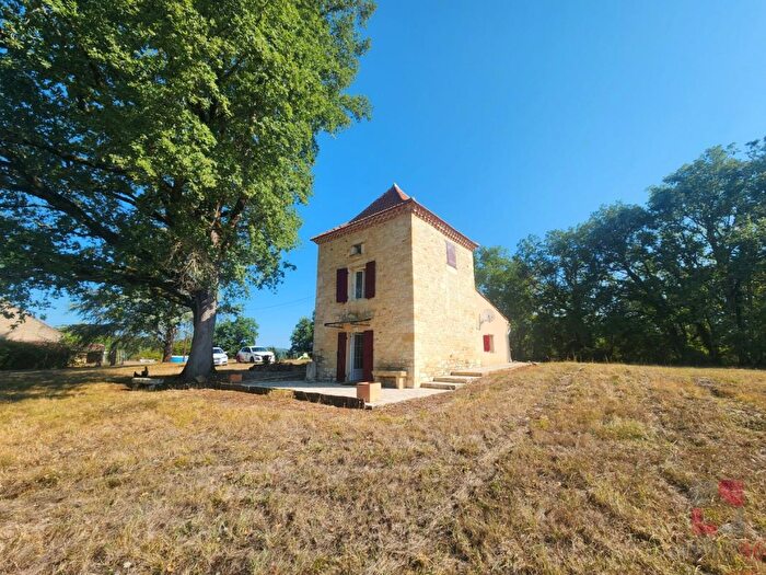 Maison 2 pièces à Puy-l'Évêque, à vendre