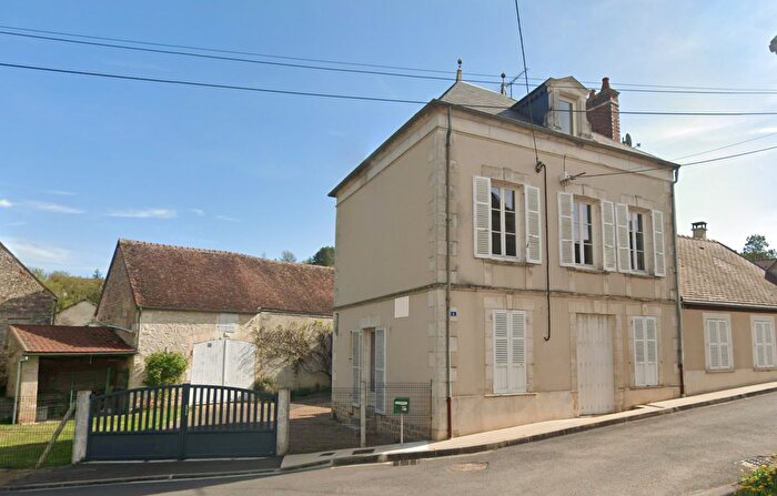 Maison à vendre - Auxerre, Rive droite - 8 pièces - 6 chambres