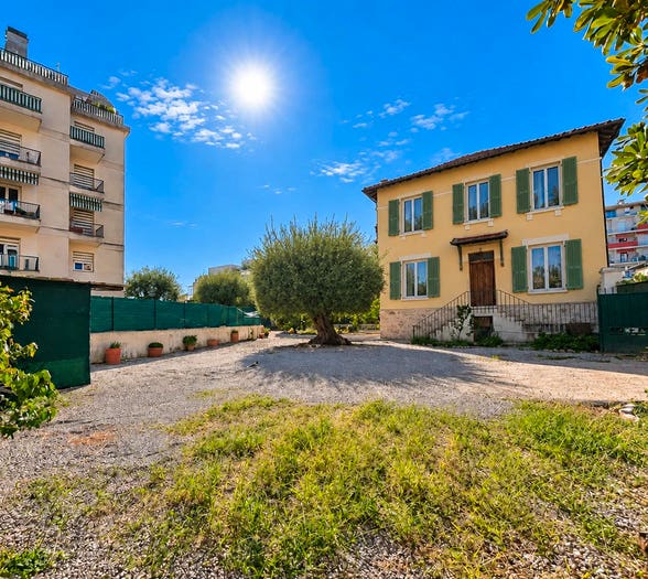 Nice, Chambrun - Maison 9 pièces à vendre