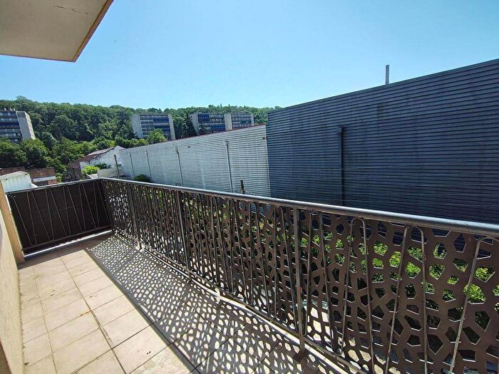 Sainte-Foy-lès-Lyon : Appartement 3 pièces à louer