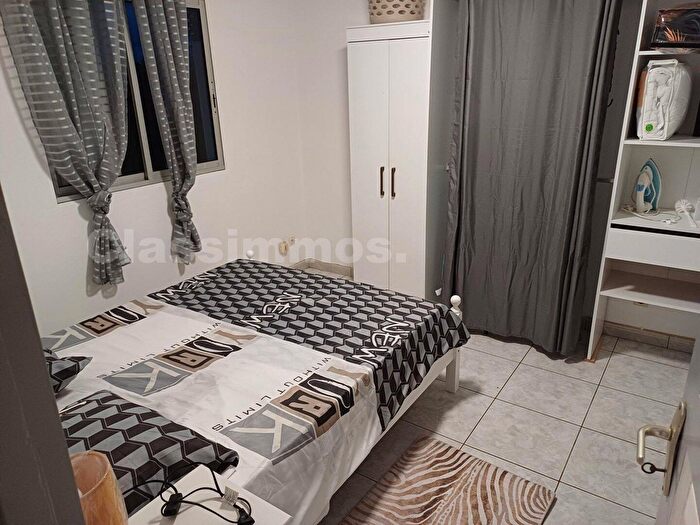 Appartement à louer - Sainte-Marie - 2 pièces - 1 chambre